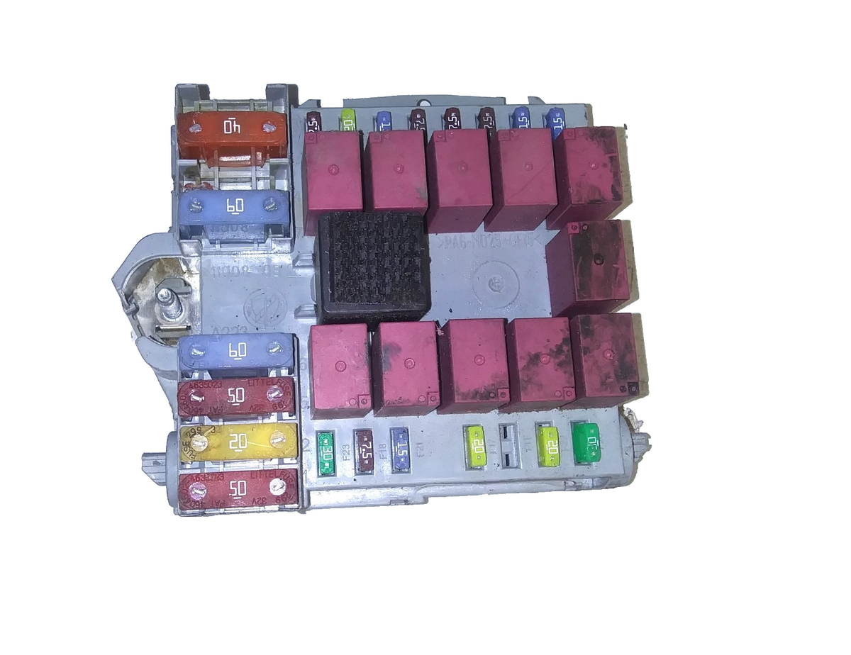 P68305537AD power distribution control module computer 2022-2024 Ram ...