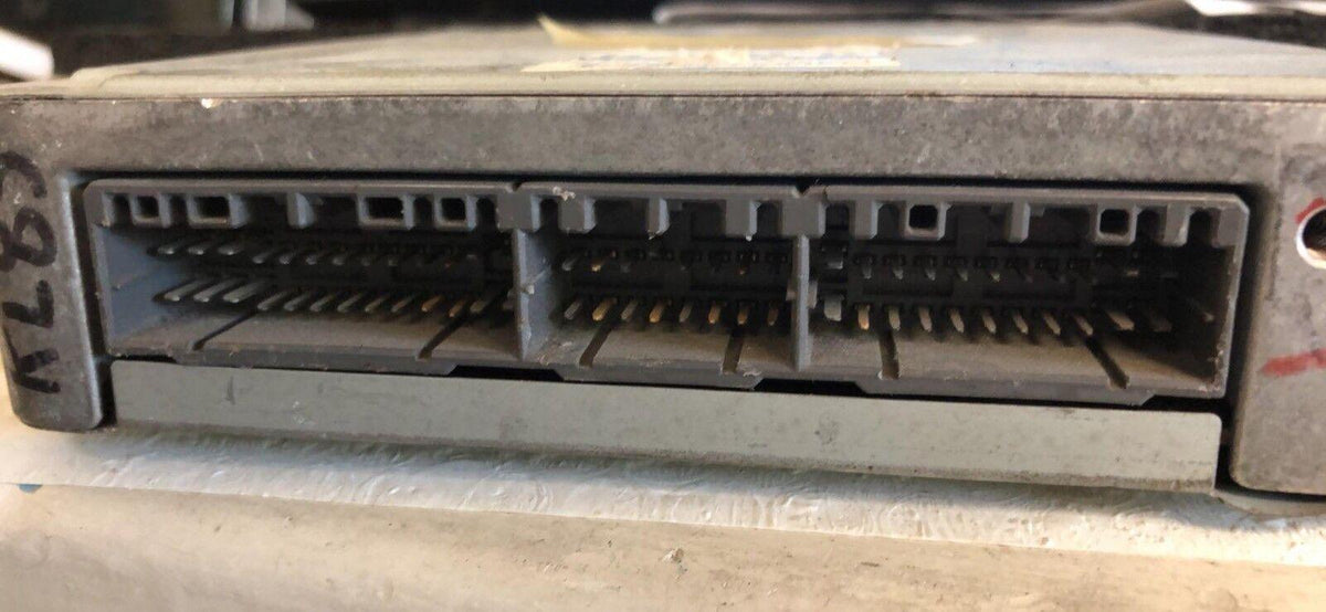 KL85 18 881 Mazda 626 1995 ecm ecu computer